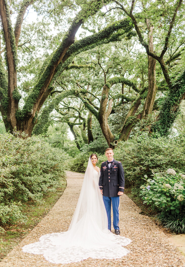 Colleen Victoria Anusiewicz & First Lieutenant Billingsley Garner Pogue IV