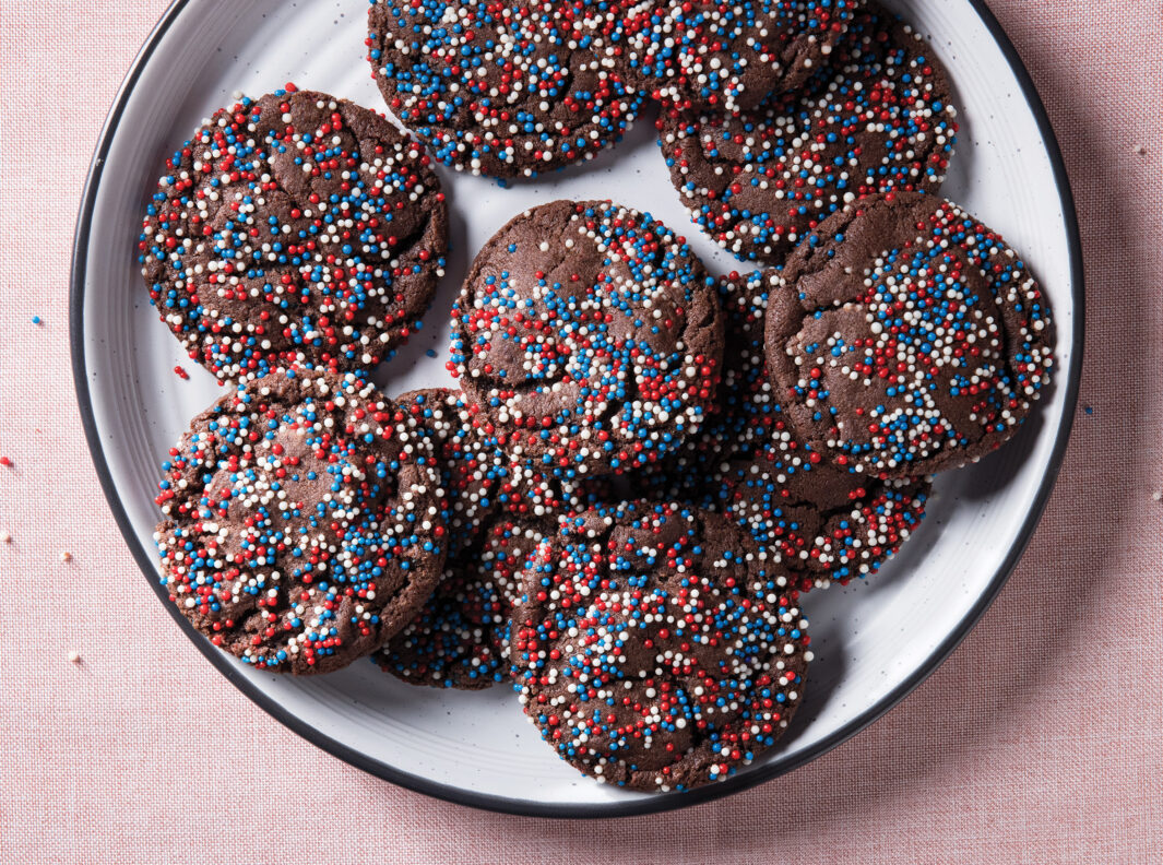 Recipe: Patriotic Sprinkle Crinkle Cookies