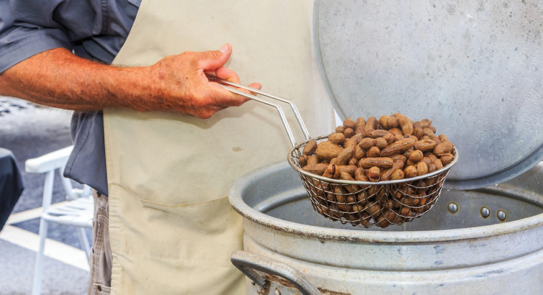 How to Boil Peanuts